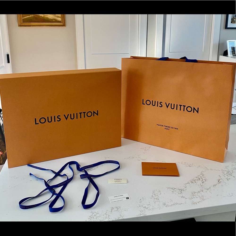 100% Authentic Lv Shopping Bag, Large Box & Etc. - Gem
